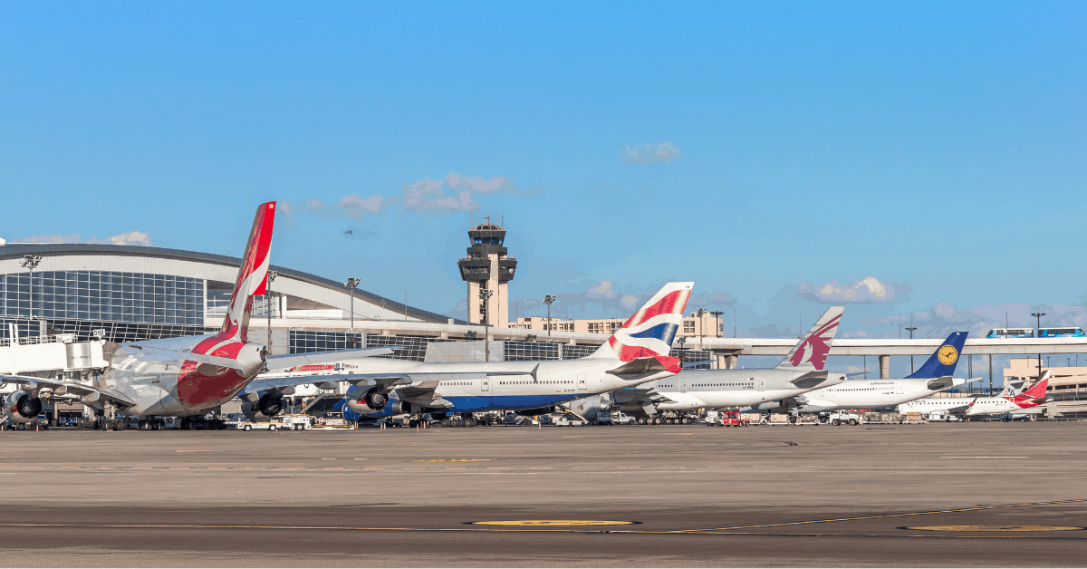 US Flights Hit 15,000+ Delays as Easter Travel Chaos Disrupts Major ...